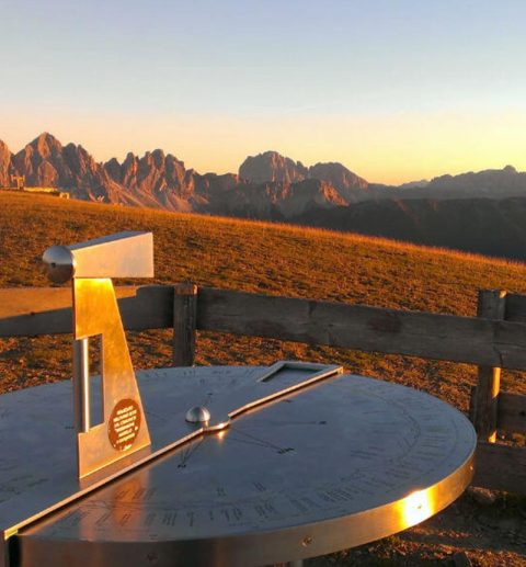 Round trail hike across the Plose Peak to the lodge Ochsenalm - Plose